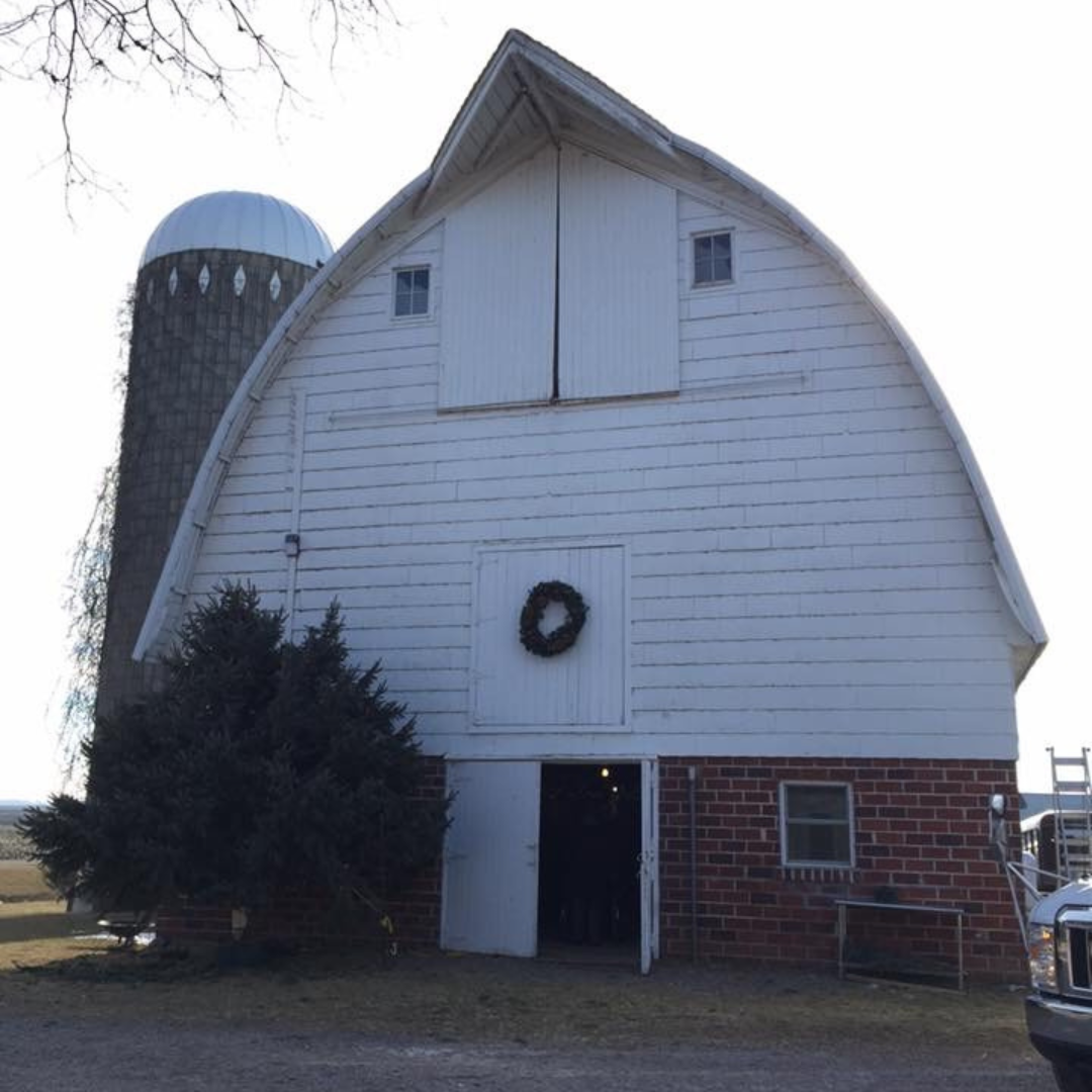 Step into Christmas in the Barn : Faith+Lead